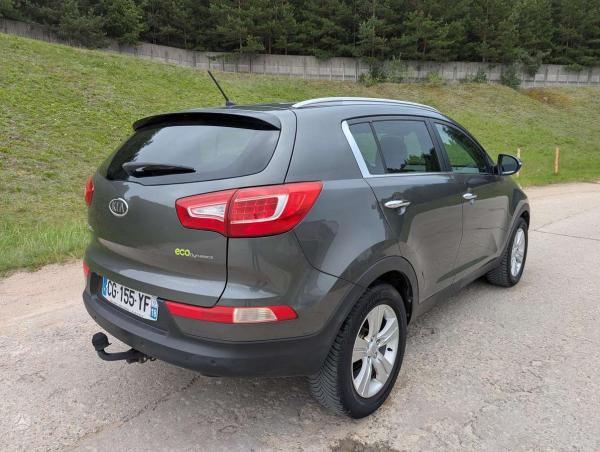 Pelēks Kia Sportage 2012 Viļņa, ar dzinēja tilpumu 1.69 L un nobraukumu 225 tūkst. km par 5900 €, foto 4 vietnē AUTOMOTO.COM.LV