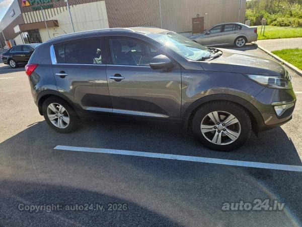 Серый Киа Sportage 2012 в Таллин, объемом двигателя 2.00 л и пробегом 0 тыс. км за 8500 €, фото 4 на AUTOMOTO.COM.LV
