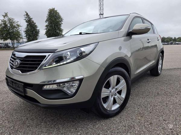Grey Kia Sportage 2012 in Marijampole, with an engine capacity of 1.69 L and mileage of 225 thousand km for 5250 €, photo 1 on AUTOMOTO.COM.LV