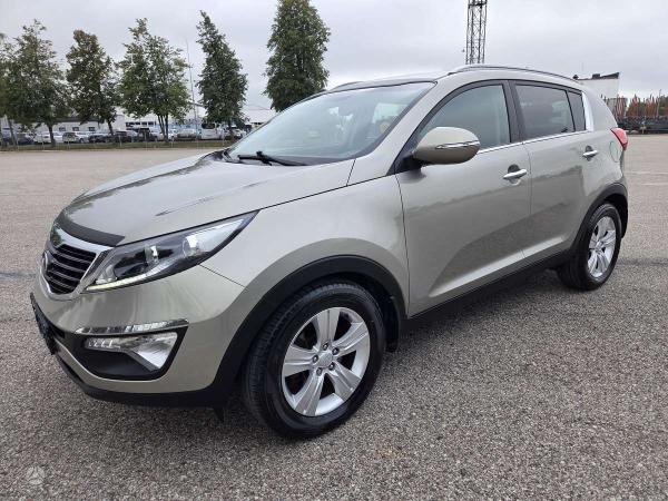 Grey Kia Sportage 2012 in Marijampole, with an engine capacity of 1.69 L and mileage of 225 thousand km for 5250 €, photo 8 on AUTOMOTO.COM.LV