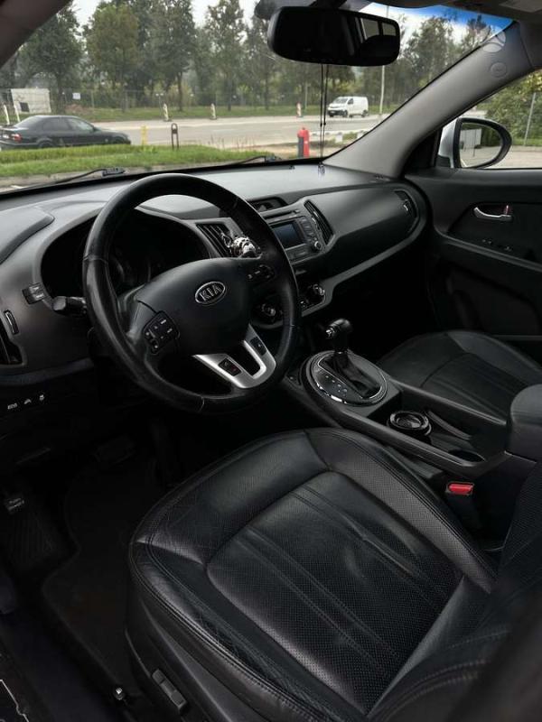 Grey Kia Sportage 2012 in Kaunas, with an engine capacity of 2.00 L and mileage of 188 thousand km for 6700 €, photo 10 on AUTOMOTO.COM.LV