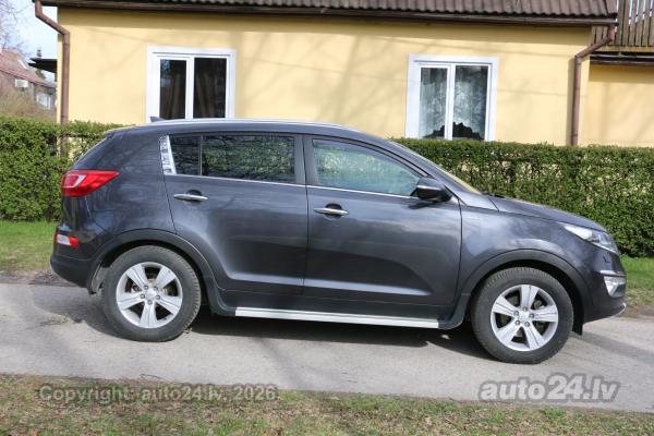 Pelēks Kia Sportage 2013 Tartu, ar dzinēja tilpumu 2.00 L un nobraukumu 265 tūkst. km par 6999 €, foto 4 vietnē AUTOMOTO.COM.LV