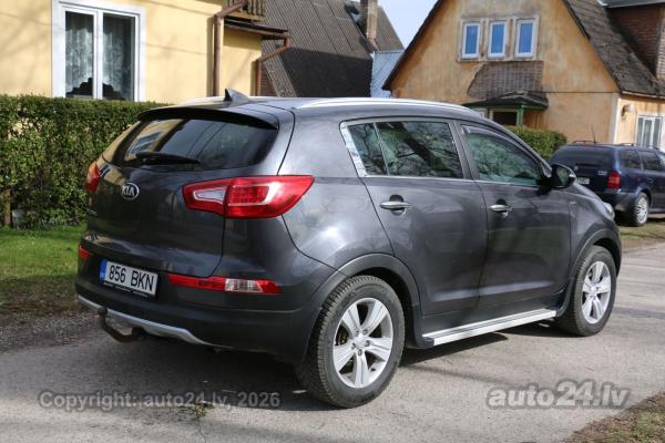 Pelēks Kia Sportage 2013 Tartu, ar dzinēja tilpumu 2.00 L un nobraukumu 265 tūkst. km par 6999 €, foto 5 vietnē AUTOMOTO.COM.LV