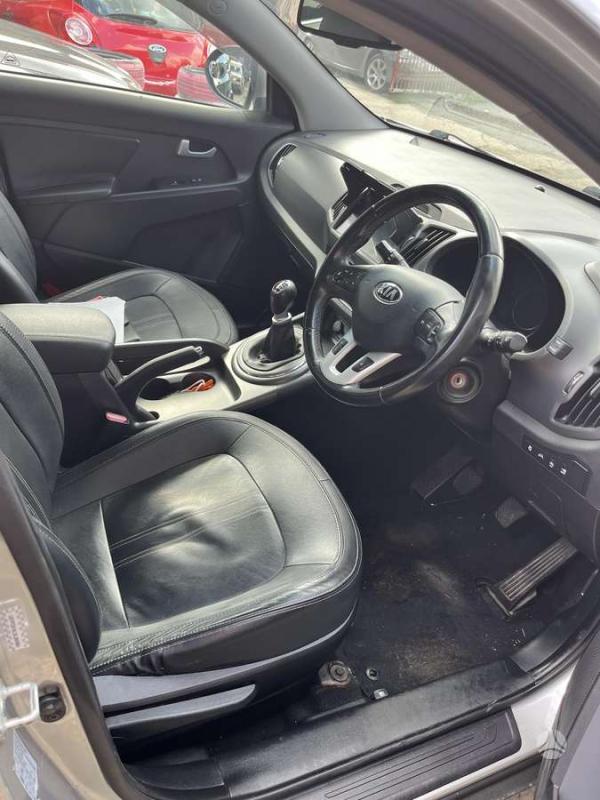 Серый Киа Sportage 2013 в Каунас, объемом двигателя 1.69 л и пробегом 180 тыс. км за 900 €, фото 5 на AUTOMOTO.COM.LV