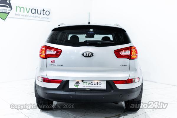 Серый Киа Sportage 2013 в Таллин, объемом двигателя 2.00 л и пробегом 199 тыс. км за 6500 €, фото 8 на AUTOMOTO.COM.LV