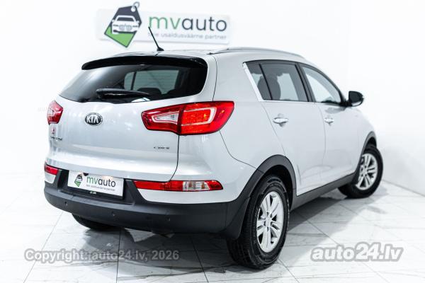 Серый Киа Sportage 2013 в Таллин, объемом двигателя 2.00 л и пробегом 199 тыс. км за 6500 €, фото 9 на AUTOMOTO.COM.LV