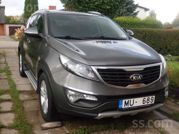 Kia Sportage 2013 Saldus vietnē Pelēks Kia Sportage 2013 Saldus, ar dzinēja tilpumu 1.70 L un nobraukumu 261 tūkst. km par 6900 €, foto 3 vietnē AUTOMOTO.COM.LV