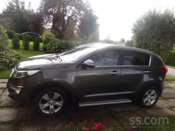 Kia Sportage 2013 Saldus vietnē Pelēks Kia Sportage 2013 Saldus, ar dzinēja tilpumu 1.70 L un nobraukumu 261 tūkst. km par 6900 €, foto 4 vietnē AUTOMOTO.COM.LV