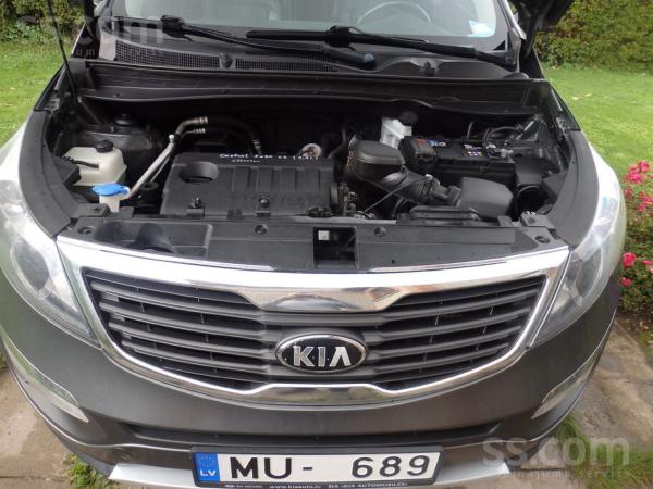 Kia Sportage 2013 Saldus vietnē Pelēks Kia Sportage 2013 Saldus, ar dzinēja tilpumu 1.70 L un nobraukumu 261 tūkst. km par 6900 €, foto 5 vietnē AUTOMOTO.COM.LV