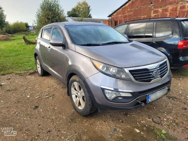 Серый Киа Sportage 2013 в Вильнюс, объемом двигателя 2.40 л и пробегом 206 тыс. км за 2200 €, фото 1 на AUTOMOTO.COM.LV