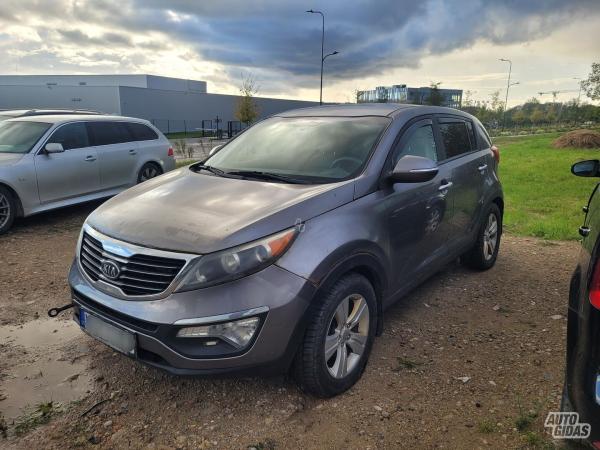 Серый Киа Sportage 2013 в Вильнюс, объемом двигателя 2.40 л и пробегом 206 тыс. км за 2200 €, фото 4 на AUTOMOTO.COM.LV
