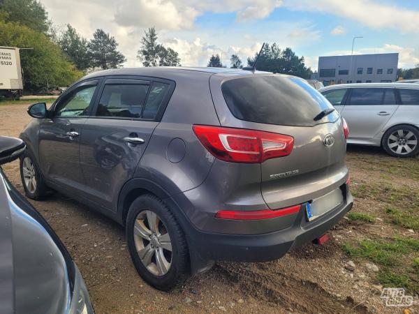 Серый Киа Sportage 2013 в Вильнюс, объемом двигателя 2.40 л и пробегом 206 тыс. км за 2200 €, фото 5 на AUTOMOTO.COM.LV