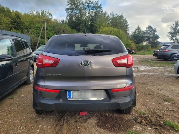Серый Киа Sportage 2013 в Вильнюс, объемом двигателя 2.40 л и пробегом 206 тыс. км за 2200 €, фото 6 на AUTOMOTO.COM.LV