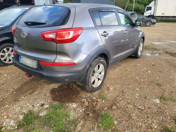 Серый Киа Sportage 2013 в Вильнюс, объемом двигателя 2.40 л и пробегом 206 тыс. км за 2200 €, фото 7 на AUTOMOTO.COM.LV