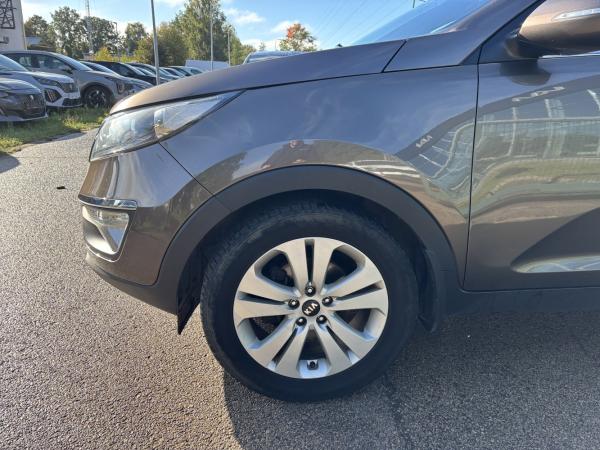 Pelēks Kia Sportage 2013 Rīga, ar dzinēja tilpumu 1.70 L un nobraukumu 135 tūkst. km par 6900 €, foto 4 vietnē AUTOMOTO.COM.LV