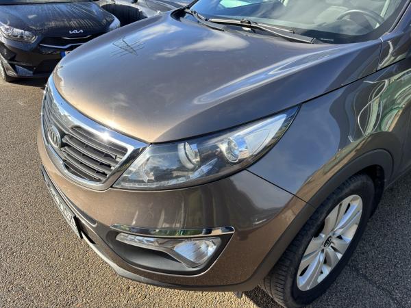 Pelēks Kia Sportage 2013 Rīga, ar dzinēja tilpumu 1.70 L un nobraukumu 135 tūkst. km par 6900 €, foto 5 vietnē AUTOMOTO.COM.LV