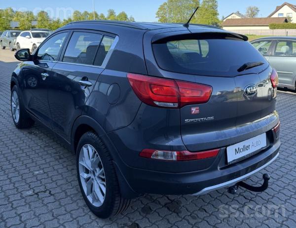 Grey Kia Sportage 2014 in Ventspils, with an engine capacity of 1.70 L and mileage of 122 thousand km for 18000 €, photo 5 on AUTOMOTO.COM.LV