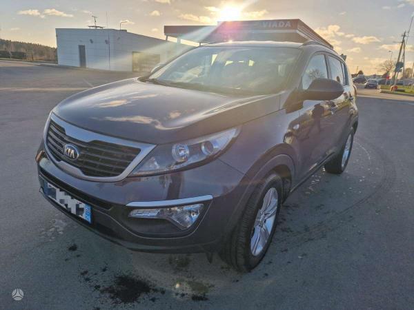 Grey Kia Sportage 2014 in Taurage, with an engine capacity of 1.60 L and mileage of 168 thousand km for 7200 €, photo 3 on AUTOMOTO.COM.LV