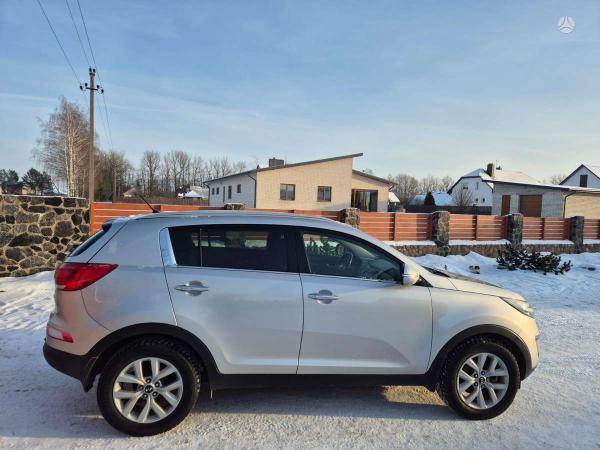 Pelēks Kia Sportage 2014 Marijampole, ar dzinēja tilpumu 1.69 L un nobraukumu 190 tūkst. km par 7500 €, foto 4 vietnē AUTOMOTO.COM.LV