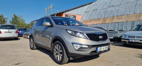 Серый Киа Sportage 2014 в Валмиера, объемом двигателя 2.00 л и пробегом 393 тыс. км за 5600 €, фото 1 на AUTOMOTO.COM.LV