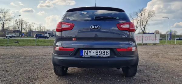 Серый Киа Sportage 2014 в Даугавпилс, объемом двигателя 1.70 л и пробегом 217 тыс. км за 8750 €, фото 4 на AUTOMOTO.COM.LV