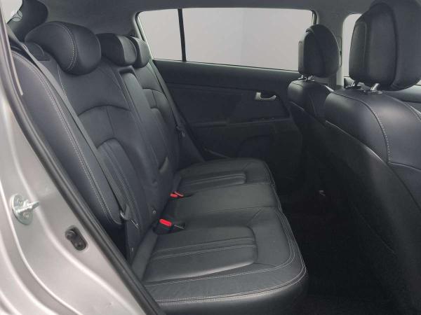 Pelēks Kia Sportage 2014 Viļņa, ar dzinēja tilpumu 1.60 L un nobraukumu 267 tūkst. km par 7799 €, foto 9 vietnē AUTOMOTO.COM.LV