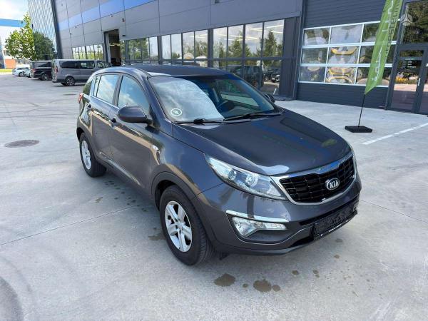 Pelēks Kia Sportage 2014 Panevēža, ar dzinēja tilpumu 1.69 L un nobraukumu 262 tūkst. km par 6999 €, foto 2 vietnē AUTOMOTO.COM.LV