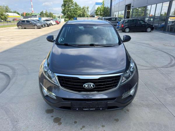 Pelēks Kia Sportage 2014 Panevēža, ar dzinēja tilpumu 1.69 L un nobraukumu 262 tūkst. km par 6999 €, foto 4 vietnē AUTOMOTO.COM.LV