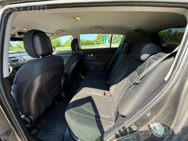 Pelēks Kia Sportage 2014 Ventspils, ar dzinēja tilpumu 2.00 L un nobraukumu 265 tūkst. km par 8000 €, foto 8 vietnē AUTOMOTO.COM.LV