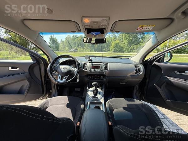 Pelēks Kia Sportage 2014 Ventspils, ar dzinēja tilpumu 2.00 L un nobraukumu 265 tūkst. km par 8000 €, foto 10 vietnē AUTOMOTO.COM.LV