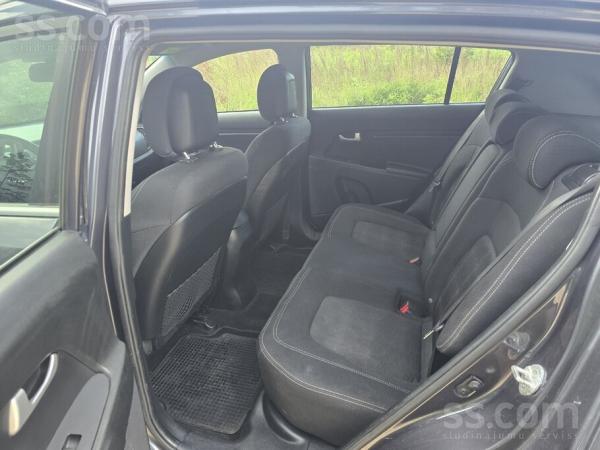 Серый Киа Sportage 2014 в Рига, объемом двигателя 2.00 л и пробегом 300 тыс. км за 7200 €, фото 6 на AUTOMOTO.COM.LV