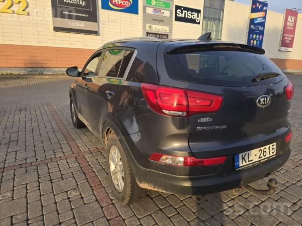 Серый Киа Sportage 2014 в Рига, объемом двигателя 2.00 л и пробегом 301 тыс. км за 6500 €, фото 5 на AUTOMOTO.COM.LV