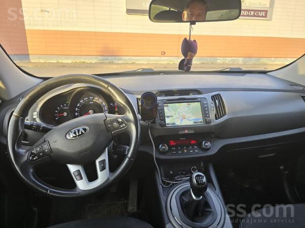 Серый Киа Sportage 2014 в Рига, объемом двигателя 2.00 л и пробегом 301 тыс. км за 6500 €, фото 6 на AUTOMOTO.COM.LV