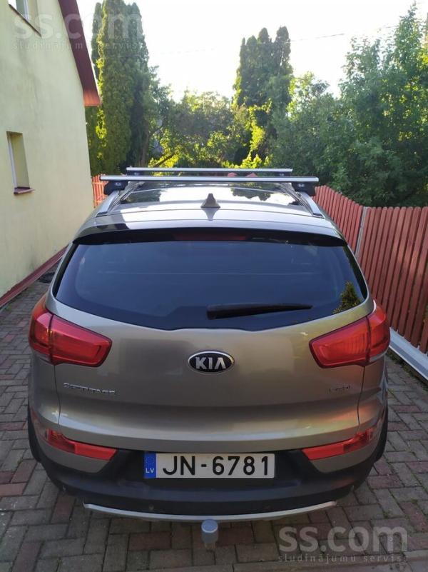 Серый Киа Sportage 2014 в Валмиера, объемом двигателя 2.00 л и пробегом 155 тыс. км за 9000 €, фото 4 на AUTOMOTO.COM.LV