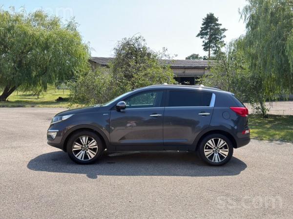 Pelēks Kia Sportage 2014 Jelgava, ar dzinēja tilpumu 2.00 L un nobraukumu 308 tūkst. km par 8300 €, foto 4 vietnē AUTOMOTO.COM.LV