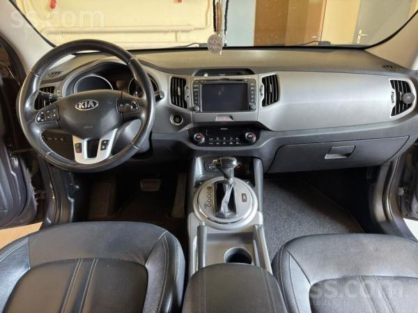 Pelēks Kia Sportage 2014 Jelgava, ar dzinēja tilpumu 2.00 L un nobraukumu 308 tūkst. km par 8300 €, foto 9 vietnē AUTOMOTO.COM.LV
