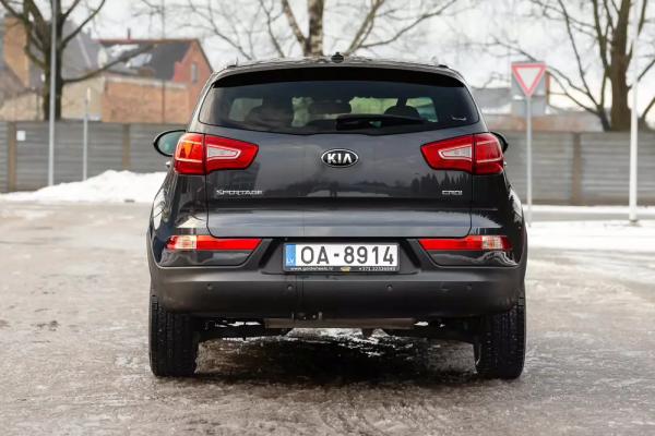 Pelēks Kia Sportage 2014 Jelgava, ar dzinēja tilpumu 1.70 L un nobraukumu 161 tūkst. km par 6500 €, foto 6 vietnē AUTOMOTO.COM.LV
