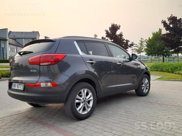 Серый Киа Sportage 2015 в Рига, объемом двигателя 1.70 л и пробегом 124 тыс. км за 8990 €, фото 4 на AUTOMOTO.COM.LV