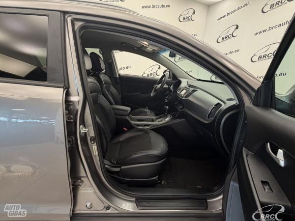 Pelēks Kia Sportage 2015 Avižieniai, ar dzinēja tilpumu 2.40 L un nobraukumu 199 tūkst. km par 1900 €, foto 4 vietnē AUTOMOTO.COM.LV