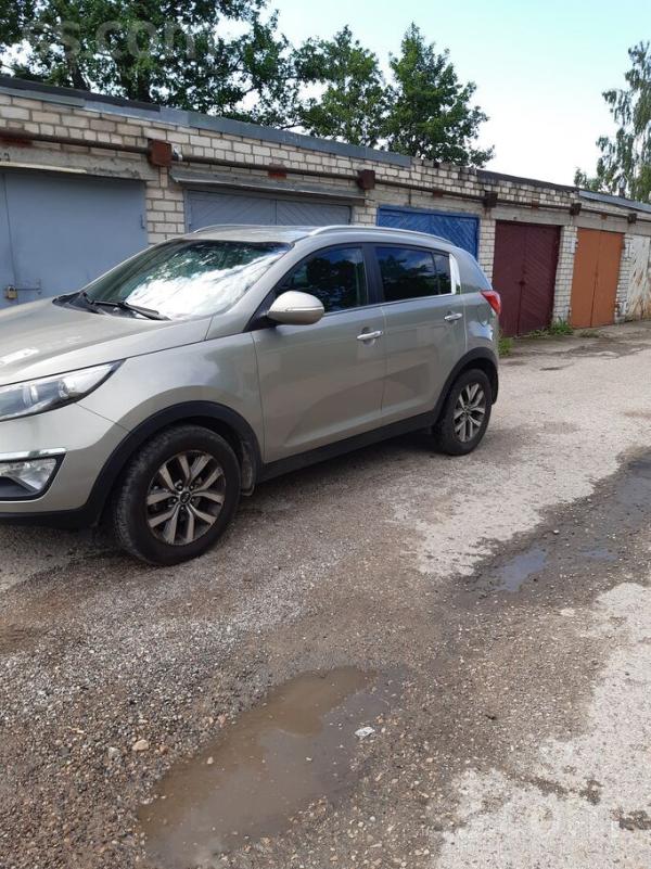 Серый Киа Sportage 2015 в Рига, объемом двигателя 1.60 л и пробегом 330 тыс. км за 5500 €, фото 2 на AUTOMOTO.COM.LV