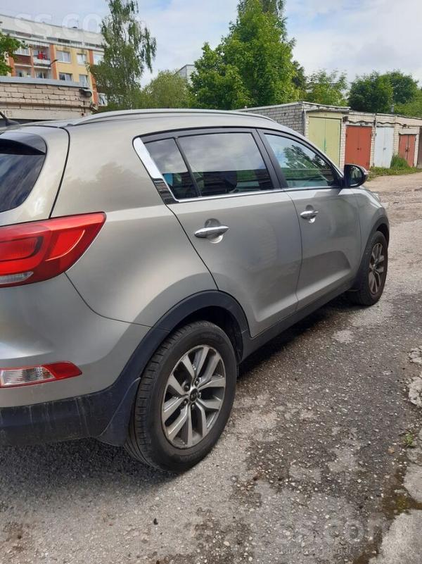 Серый Киа Sportage 2015 в Рига, объемом двигателя 1.60 л и пробегом 330 тыс. км за 5500 €, фото 3 на AUTOMOTO.COM.LV