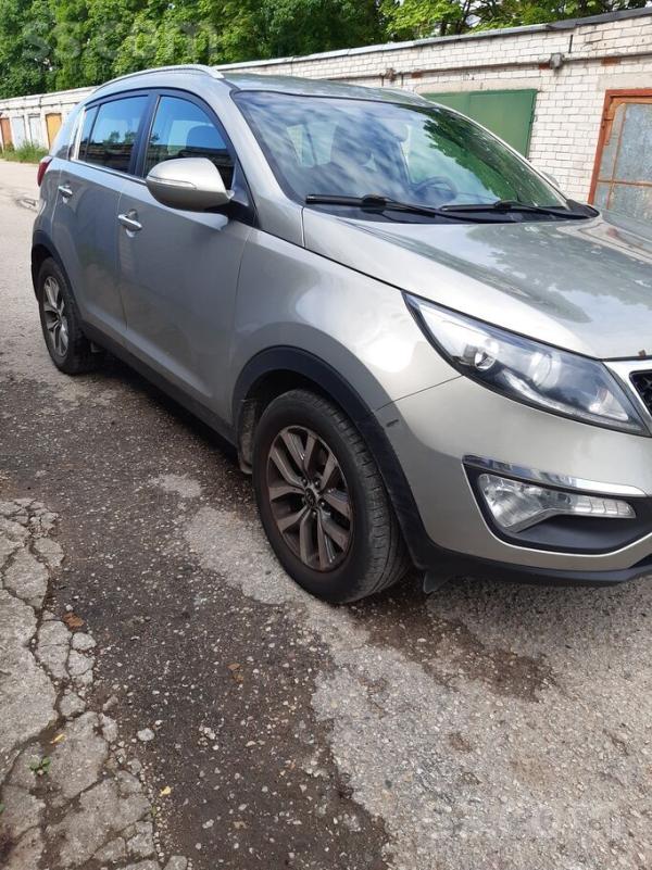 Серый Киа Sportage 2015 в Рига, объемом двигателя 1.60 л и пробегом 330 тыс. км за 5500 €, фото 4 на AUTOMOTO.COM.LV