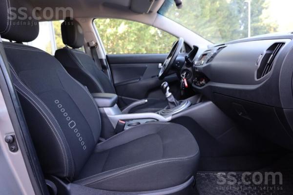 Grey Kia Sportage 2015 in Riga, with an engine capacity of 1.60 L and mileage of 0 thousand km for 5495 €, photo 9 on AUTOMOTO.COM.LV
