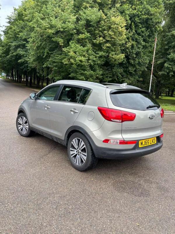Pelēks Kia Sportage 2015 Marijampole, ar dzinēja tilpumu 2.00 L un nobraukumu 175 tūkst. km par 4000 €, foto 2 vietnē AUTOMOTO.COM.LV