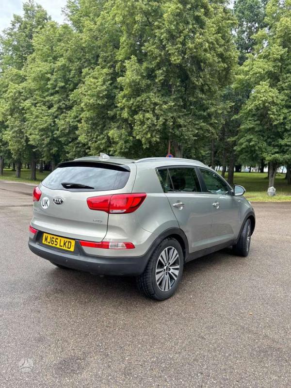 Pelēks Kia Sportage 2015 Marijampole, ar dzinēja tilpumu 2.00 L un nobraukumu 175 tūkst. km par 4000 €, foto 3 vietnē AUTOMOTO.COM.LV