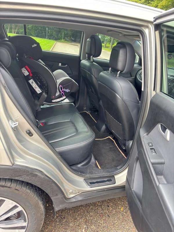 Pelēks Kia Sportage 2015 Marijampole, ar dzinēja tilpumu 2.00 L un nobraukumu 175 tūkst. km par 4000 €, foto 9 vietnē AUTOMOTO.COM.LV