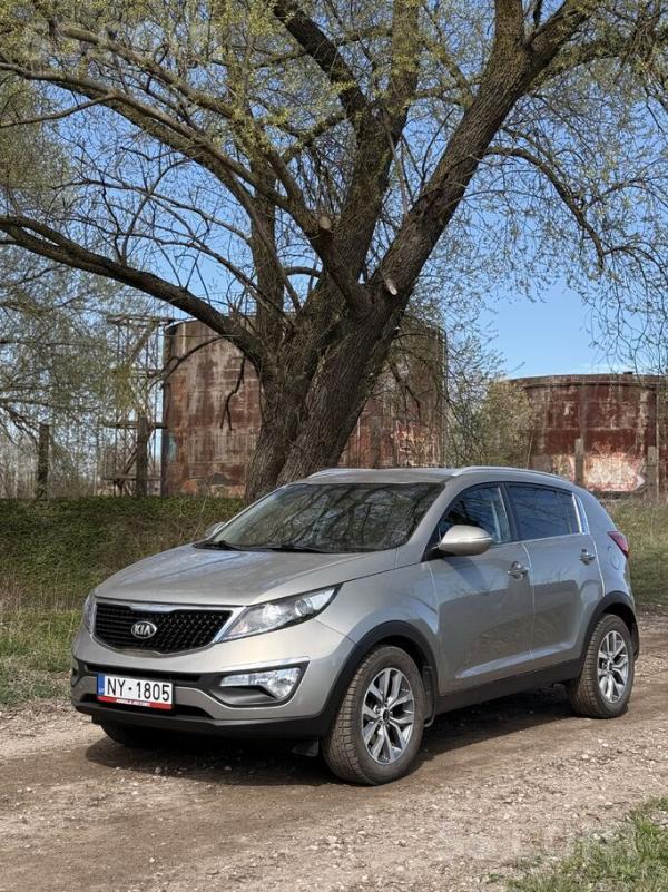 Pelēks Kia Sportage 2015 Liepāja, ar dzinēja tilpumu 1.70 L un nobraukumu 149 tūkst. km par 9400 €, foto 10 vietnē AUTOMOTO.COM.LV