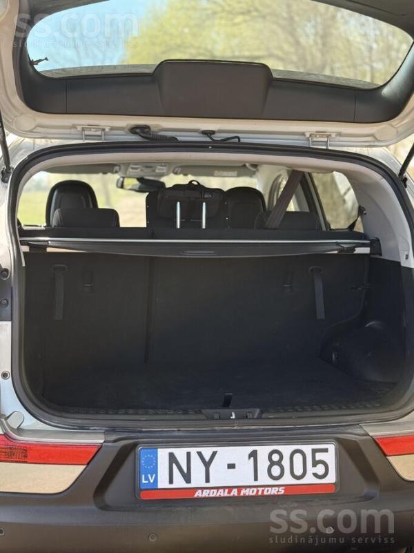 Pelēks Kia Sportage 2015 Liepāja, ar dzinēja tilpumu 1.70 L un nobraukumu 150 tūkst. km par 8700 €, foto 11 vietnē AUTOMOTO.COM.LV