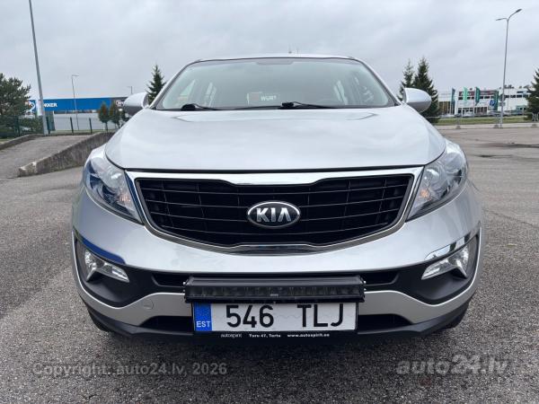Grey Kia Sportage 2015 in Paide, with an engine capacity of 1.60 L and mileage of 105 thousand km for 8490 €, photo 3 on AUTOMOTO.COM.LV