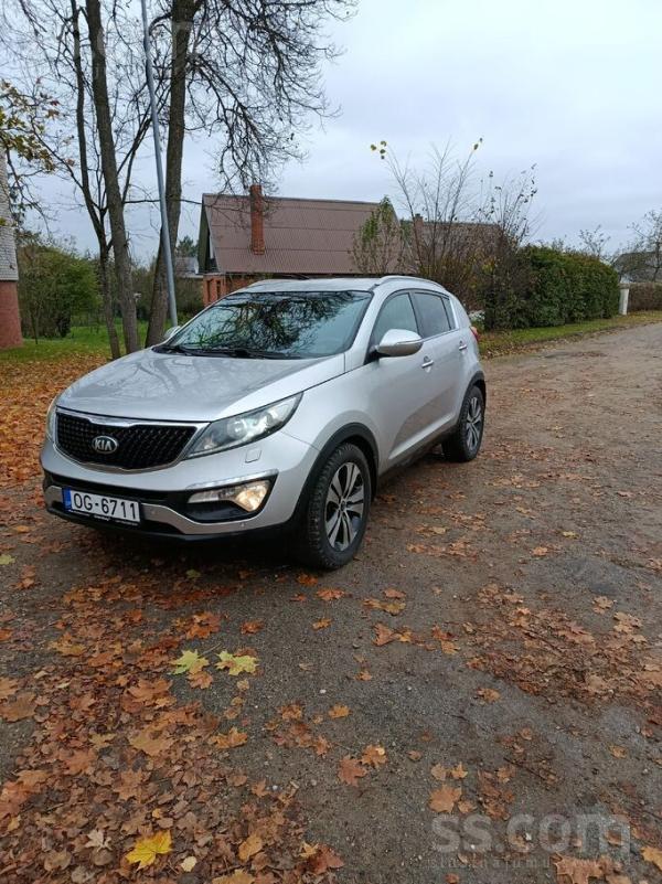 Киа Sportage 2015 в Прейли на AUTOMOTO.COM.LV Серый Киа Sportage 2015 в Прейли, объемом двигателя 1.70 л и пробегом 381 тыс. км за 6500 €, фото 3 на AUTOMOTO.COM.LV